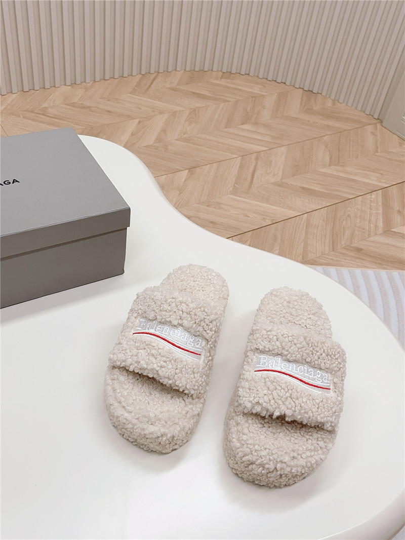 Balenciaga Platform Fur Sliders | every-designers.ru